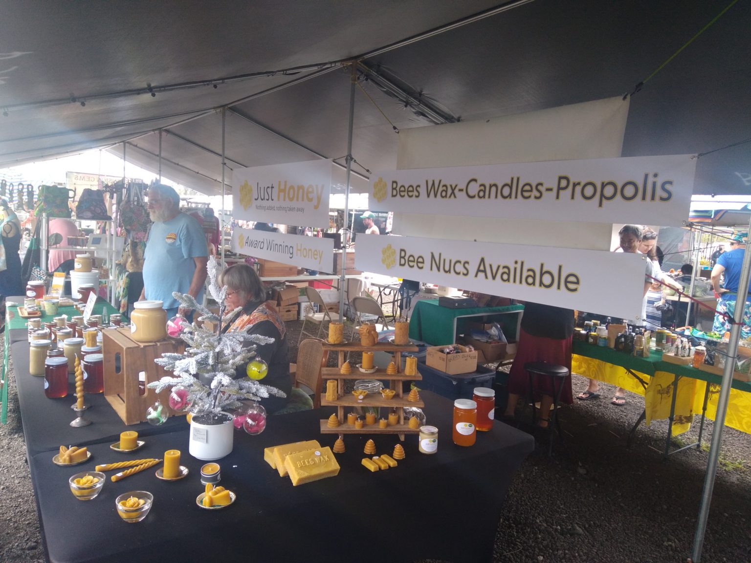 Maku'u Farmers Market – A Sunday Morning Fixture of Local Handicrafts ...